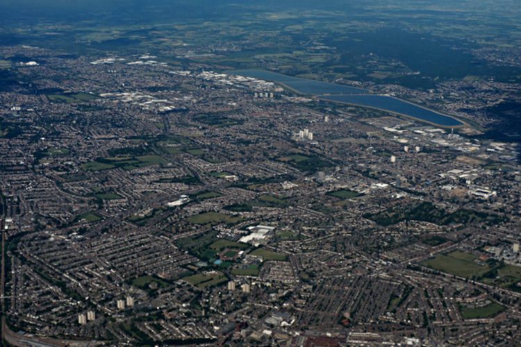 Experience: Lea Valley and view Canary Wharf with the O2 Arena in the ...